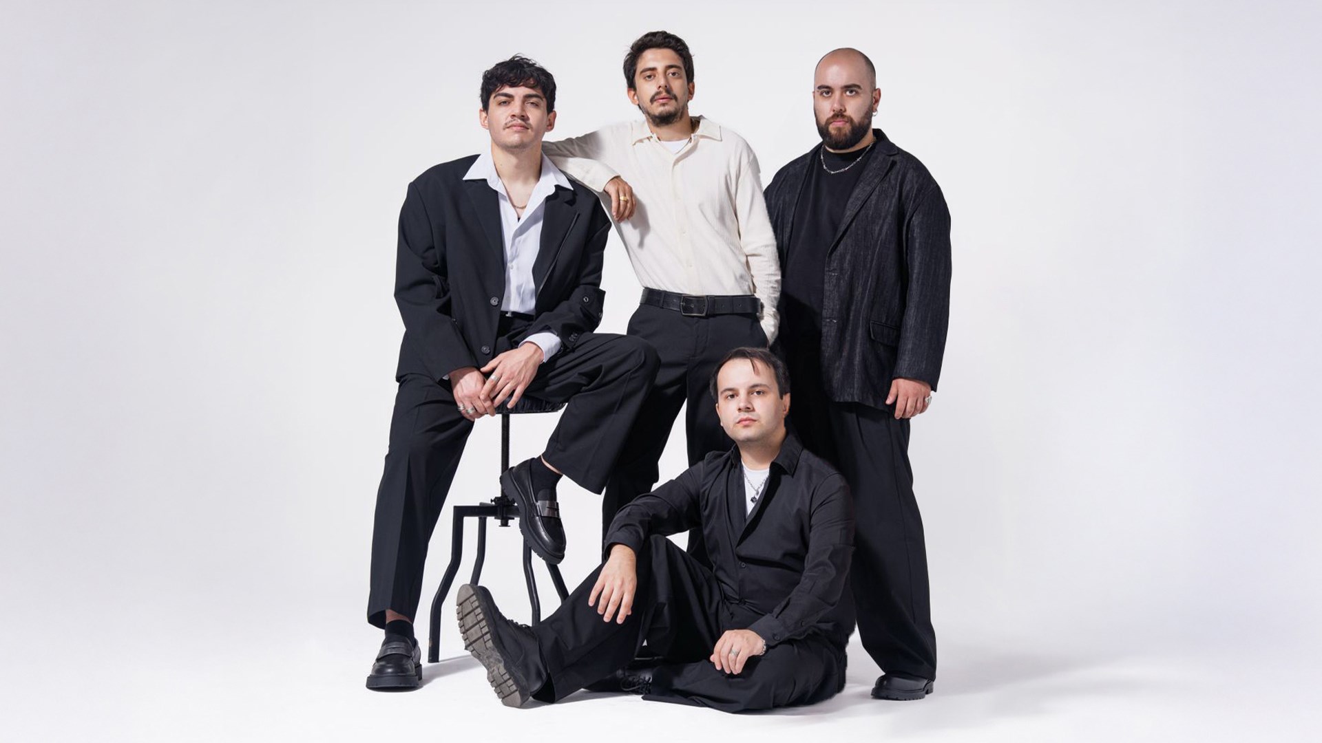 MAVİ GRİ | 08 February 2025 | HOLLY STONE Beyoğlu | Biletino